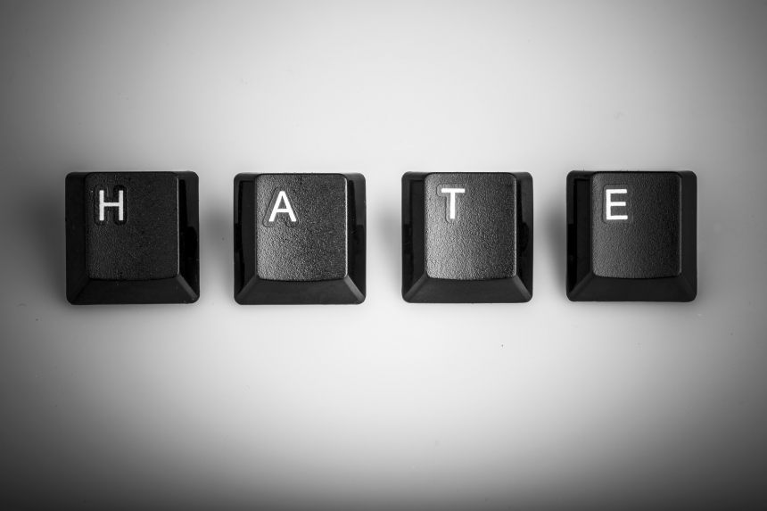 Hejt. Mowa nienawiści. Czyli dlaczego ludzie hejtują? - Terapia ...